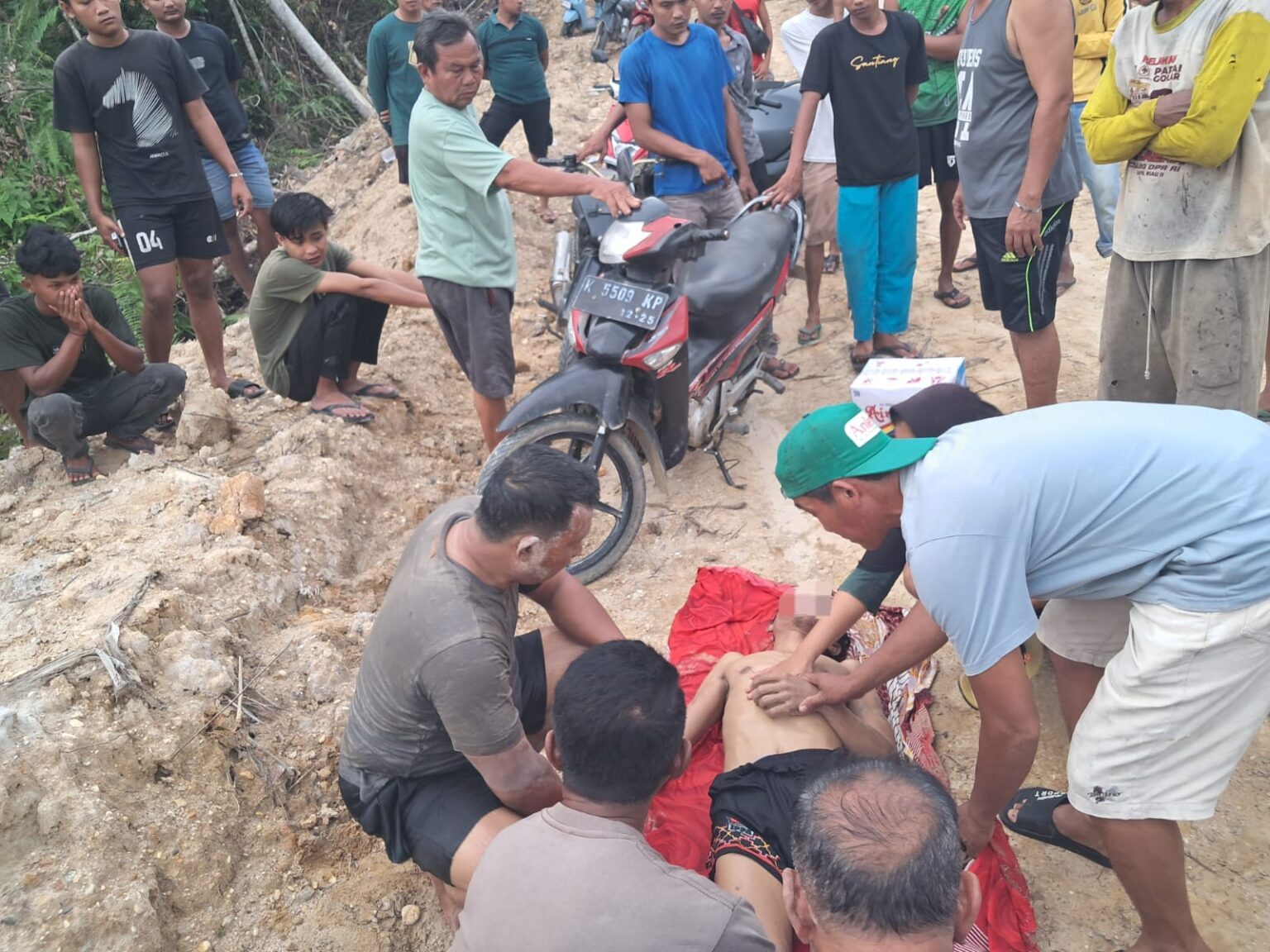 PETI Kembali Makan Korban, Satu Warga Pulau Aro Tewas Tertimbun Longsor ...
