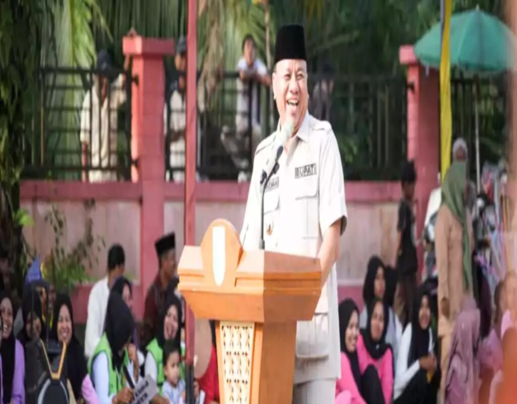 Pacu Jalur Rayon I Inuman Resmi dibuka, Bupati Suhardiman Amby Himbau ...